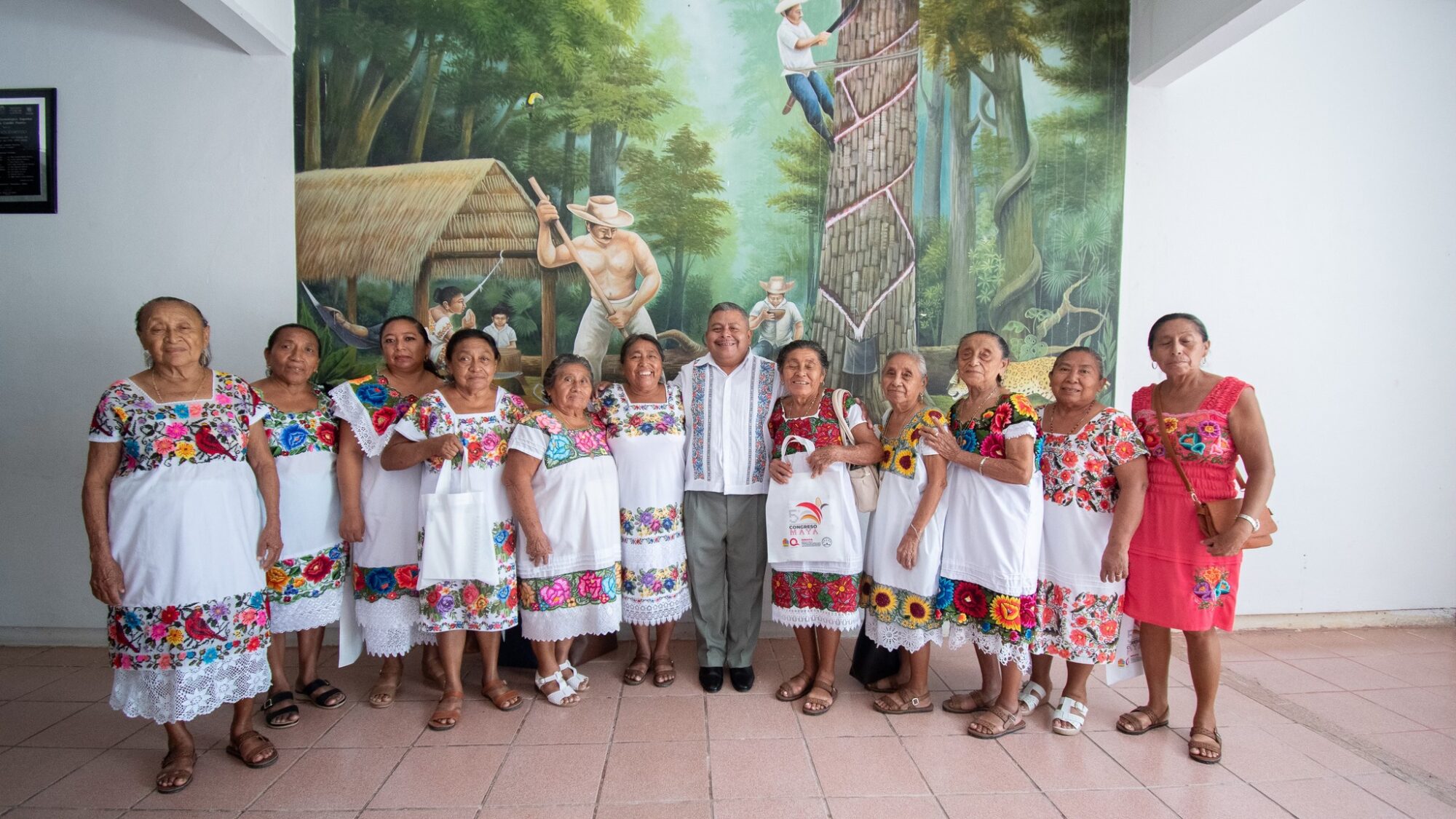 El INMAYA concluye con gran éxito el 5° Congreso Maya - Integra Magazine