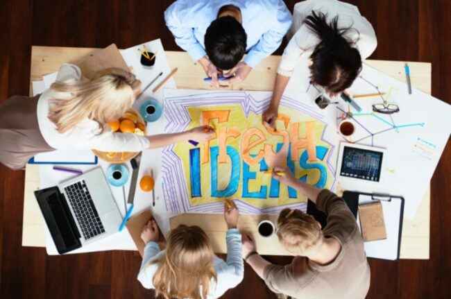 Cómo desarrollar una lluvia de ideas - Integra Magazine